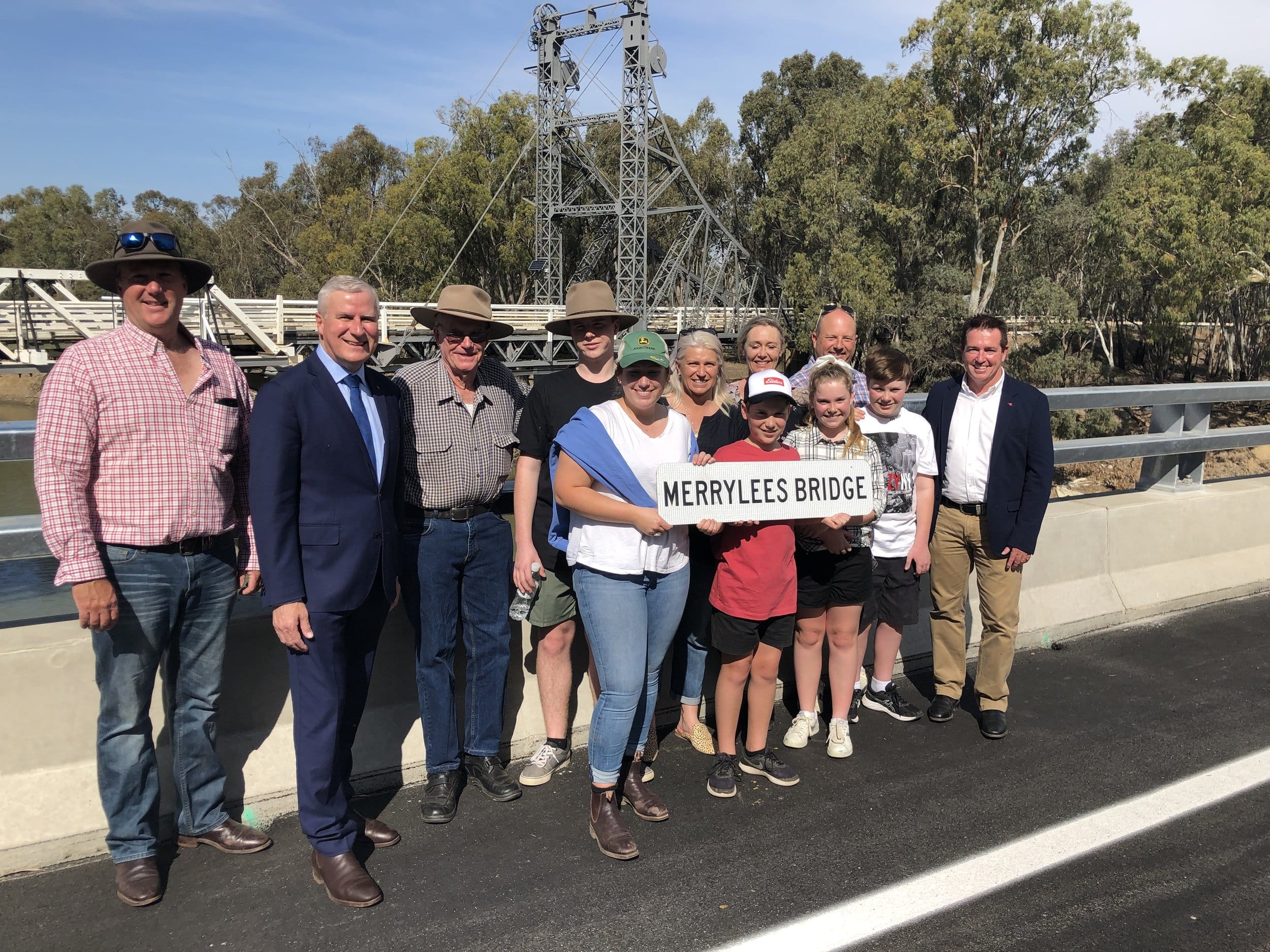 NEW BRIDGE OPENS IN CARRATHOOL - Michael McCormack MP