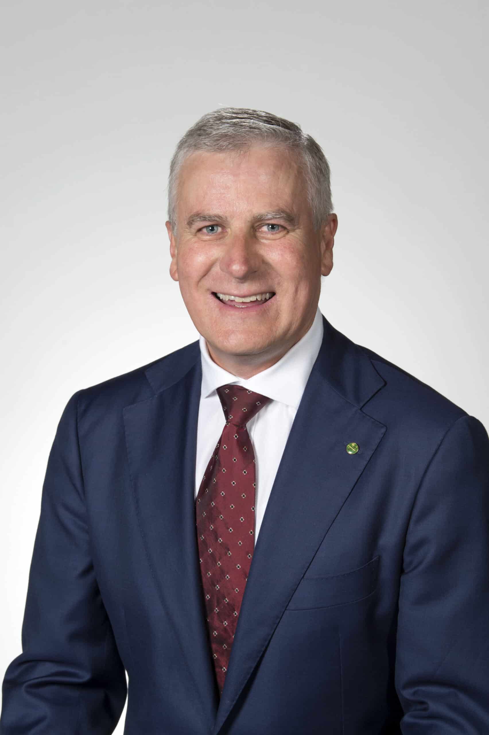 NEW DAWN FOR LIFE IN THE REGIONS - Michael McCormack MP