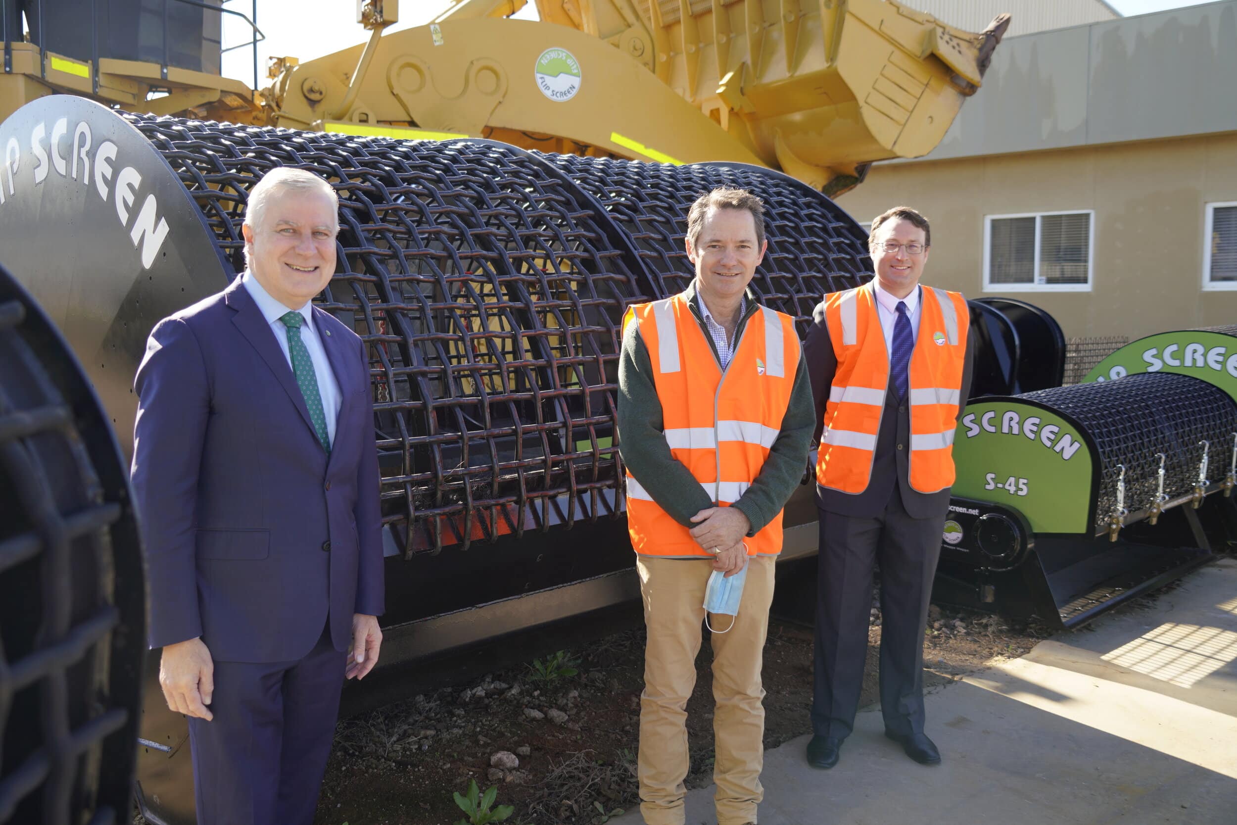 FEDERAL GOVERNMENT INVESTING IN REGIONAL MANUFACTURING - Michael ...